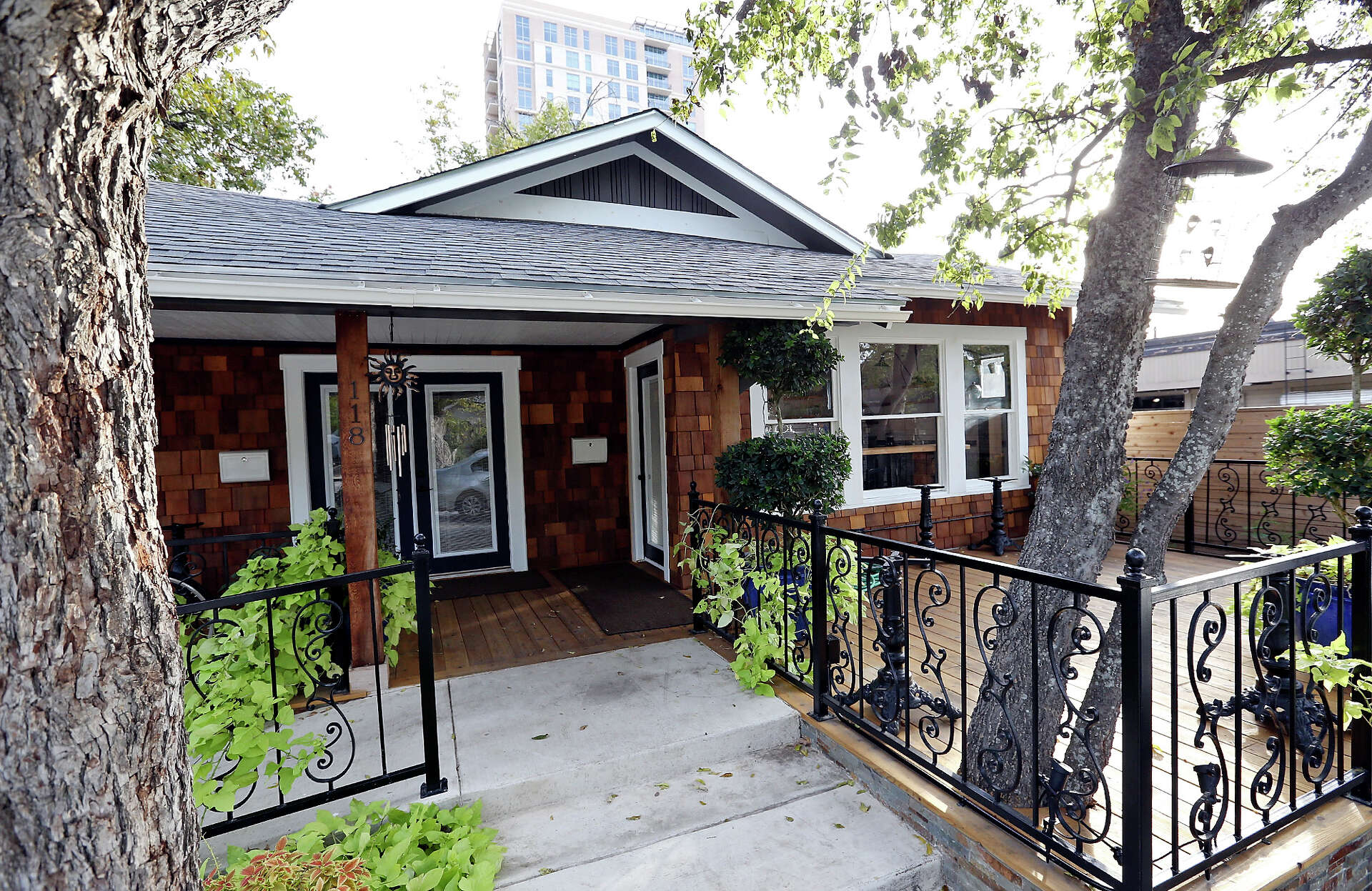 Just a Taste: CommonWealth Coffeehouse & Bakery