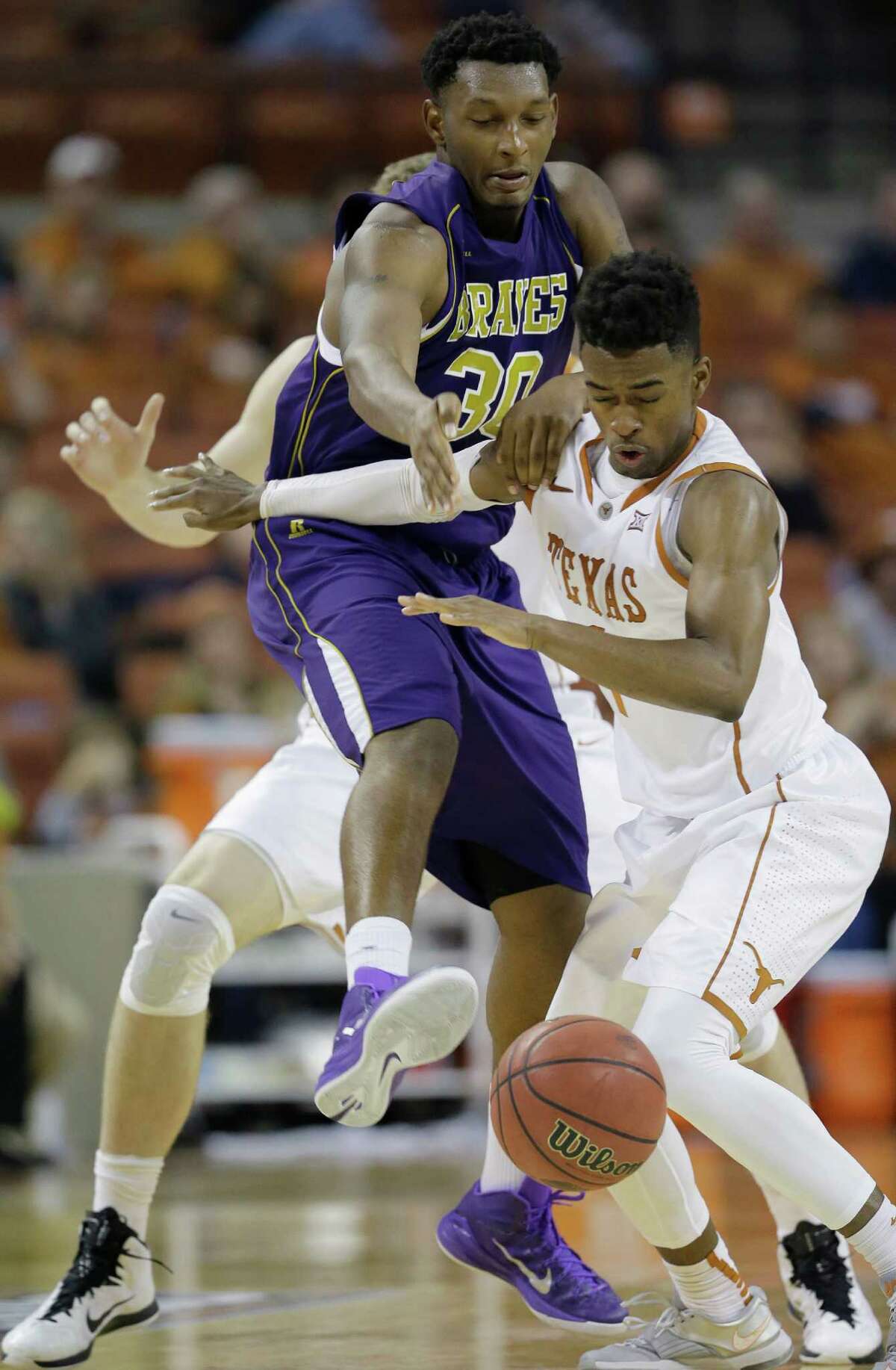 Isaiah Taylor shows off shooting touch as No. 10 Longhorns improve to 2-0
