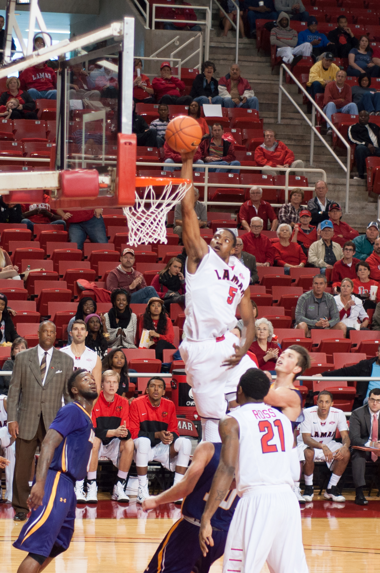 Lamar edges LSU-A for season's first win
