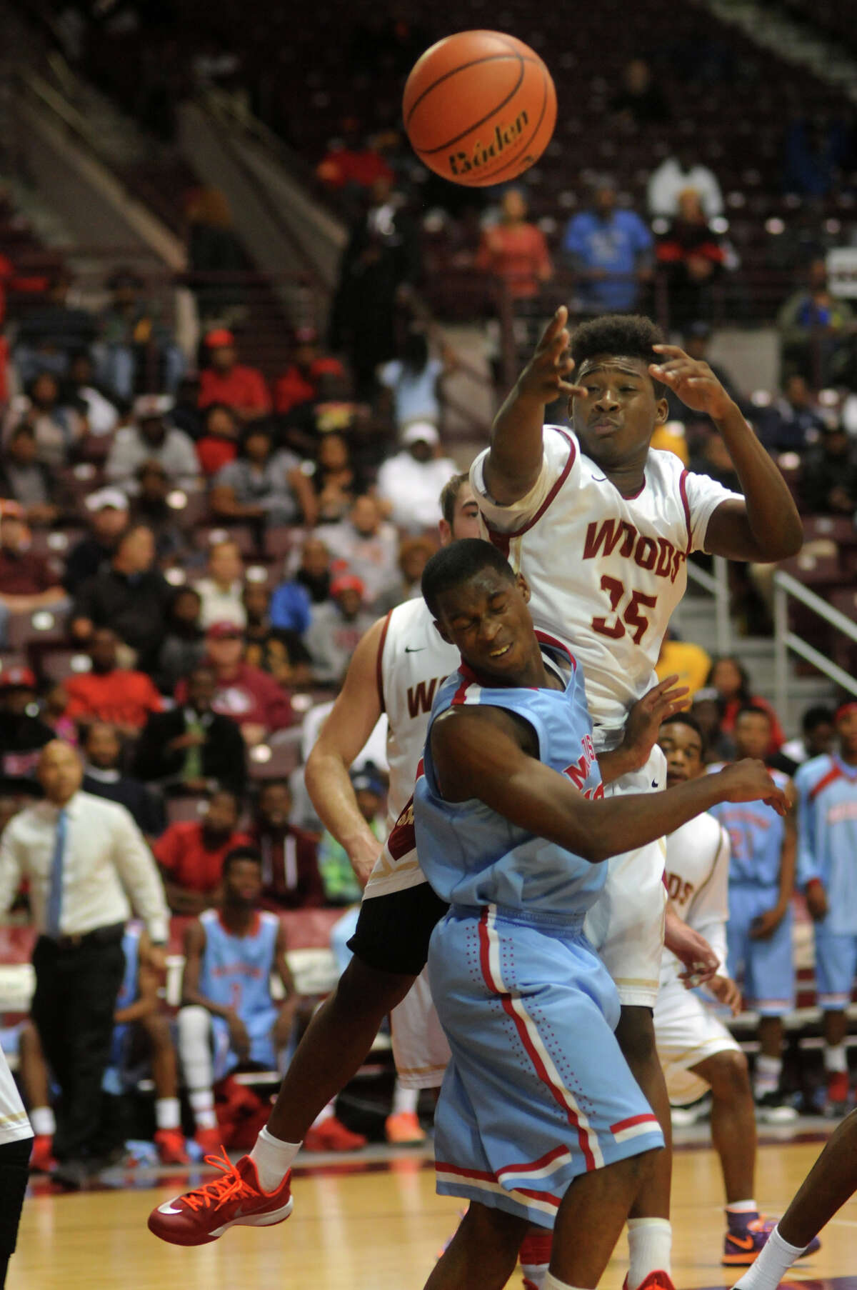 Cy Woods shines in victory over Madison at Season Opener showcase event