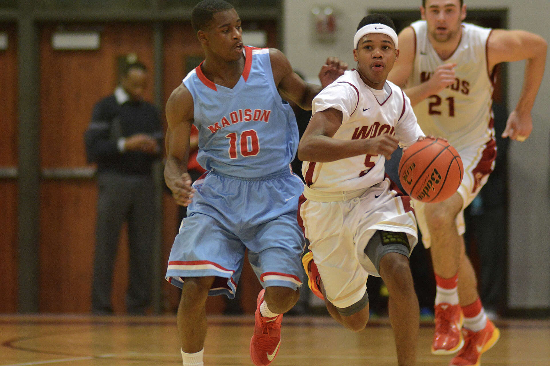 Cy Woods shines in victory over Madison at Season Opener showcase event