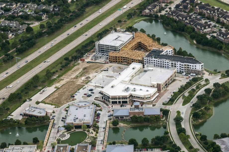 LaCenterra at Cinco Ranch expansion lands first office tenants ...