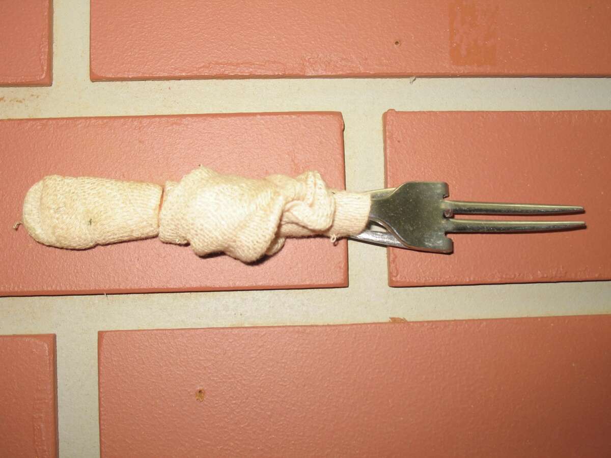 TDCJ: More than 1,400 makeshift weapons seized from Texas inmates in 2014