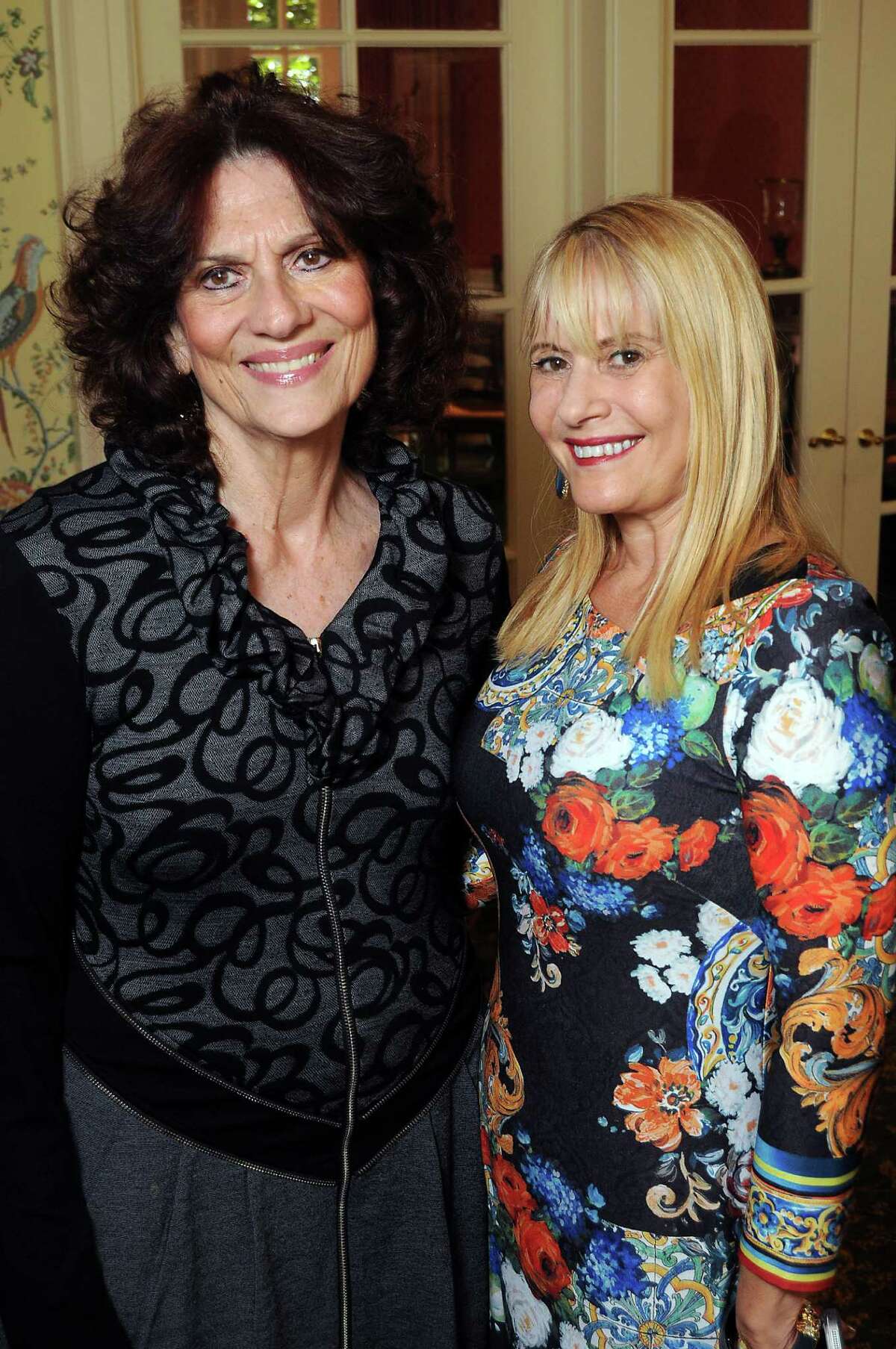 Patrons perfect the 'Art of Conversation'