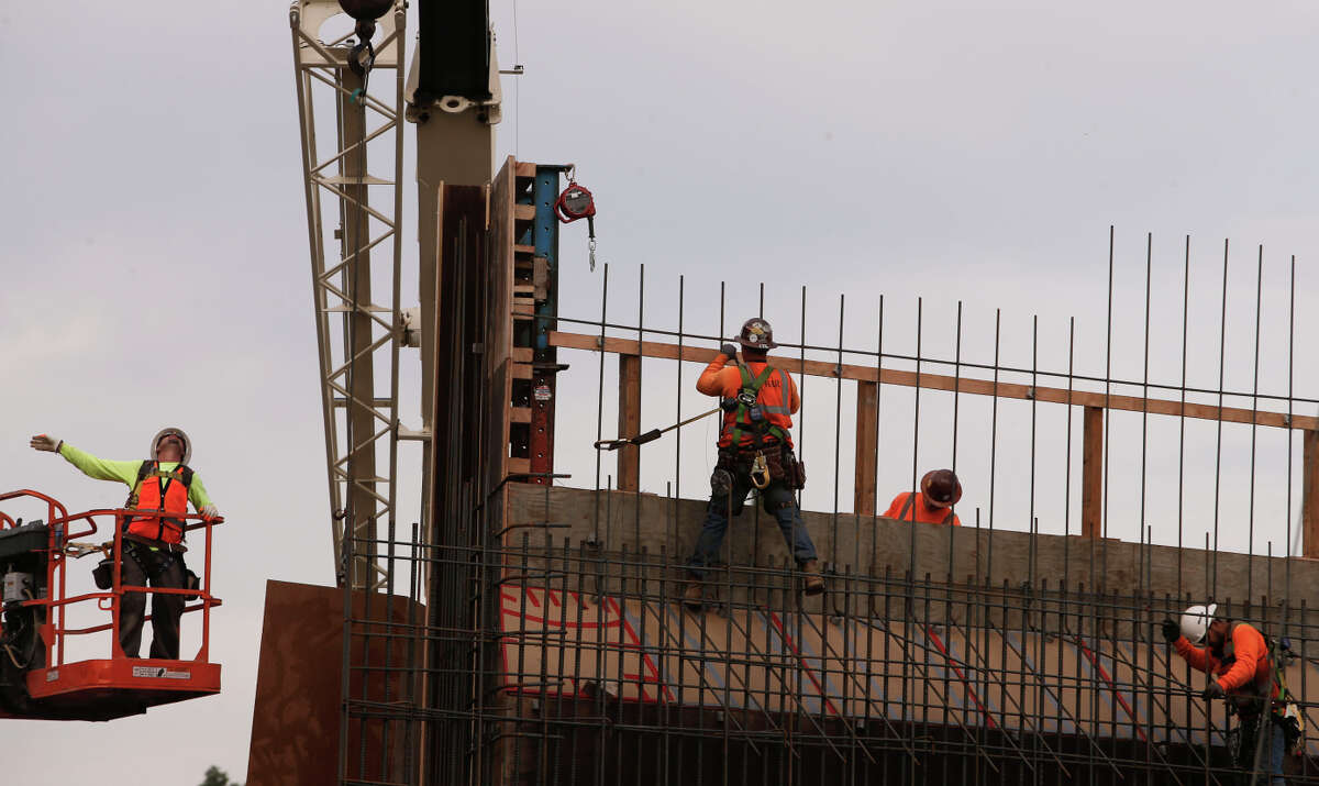 BART line to San Jose lurching into view, in fits and starts
