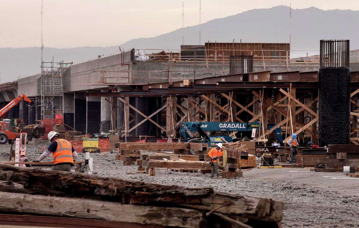BART line to San Jose lurching into view, in fits and starts