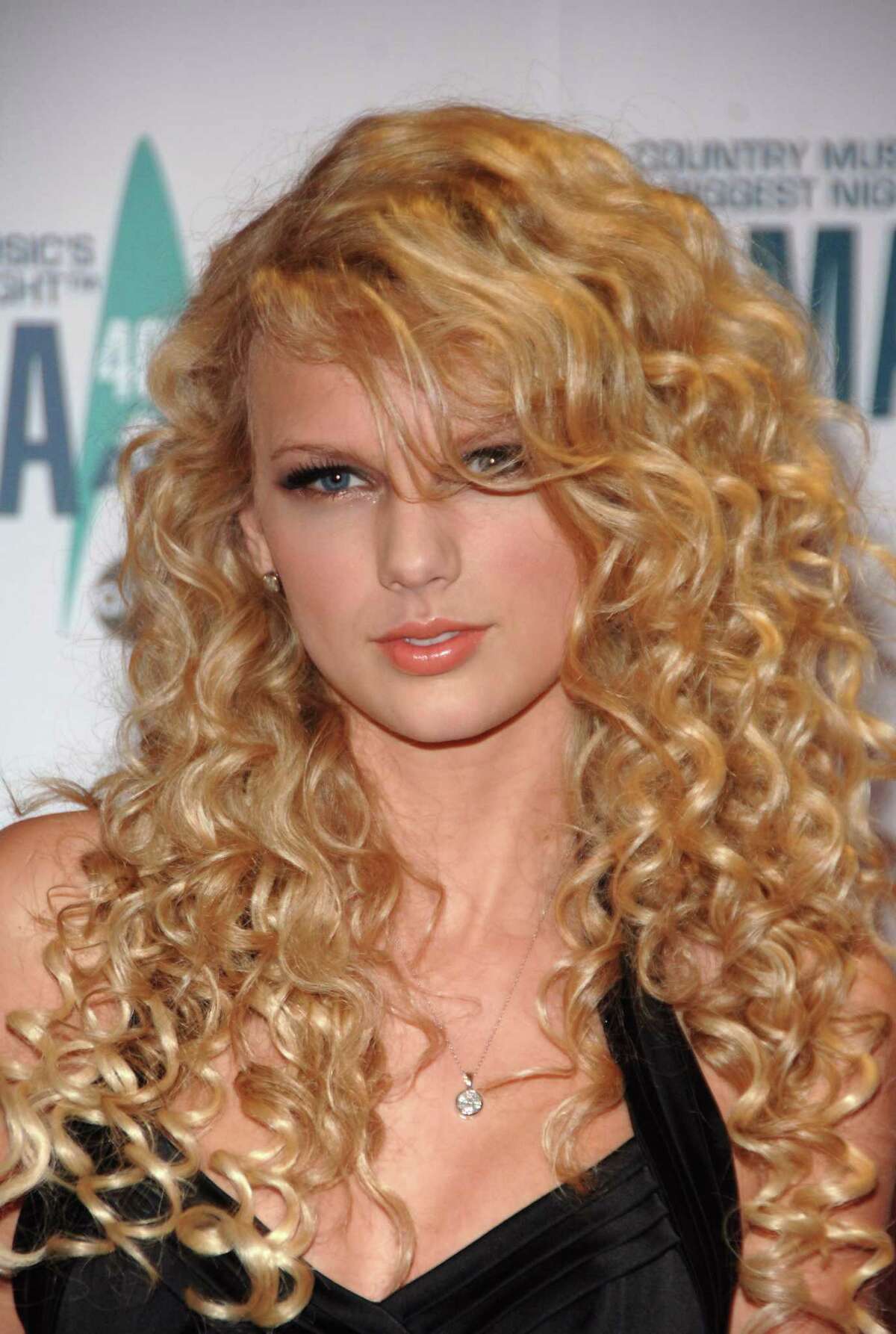 The evolution of Taylor Swift: From country singer to pop icon
