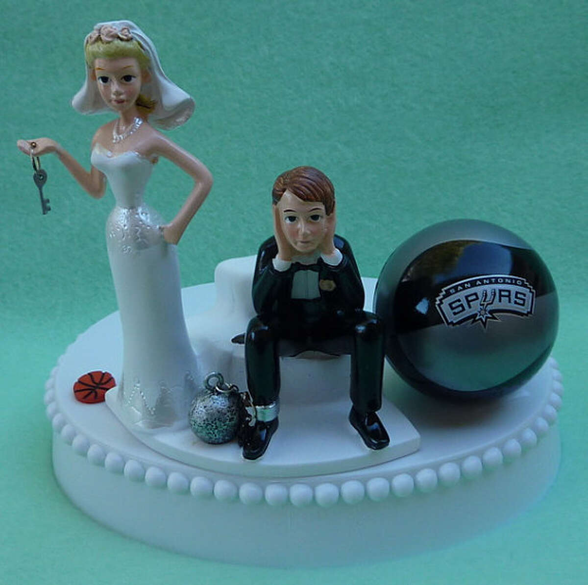 22 Spurs items you can find on Etsy