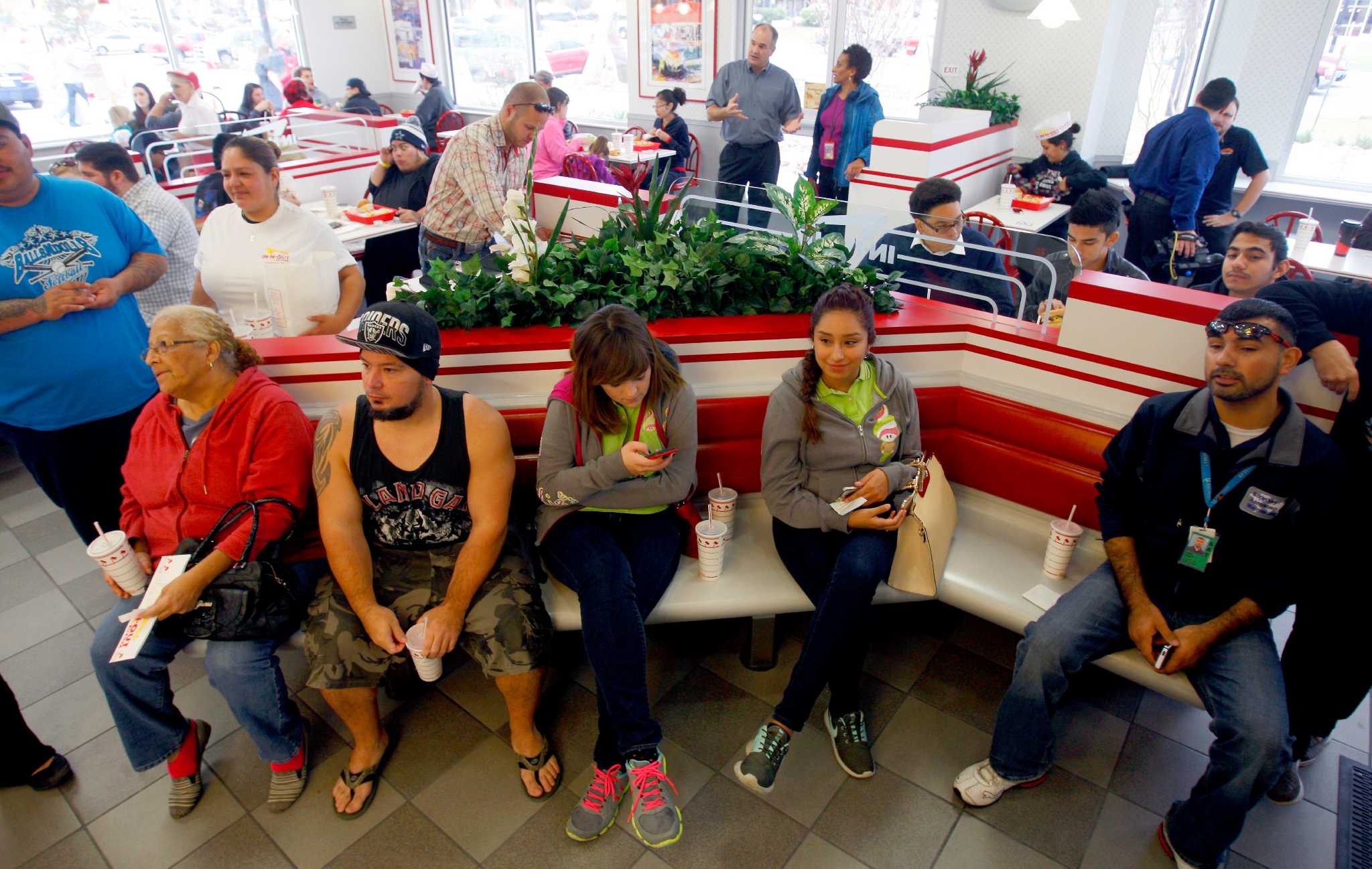 Customers line up for In-N-Out Burger's opening in San Antonio