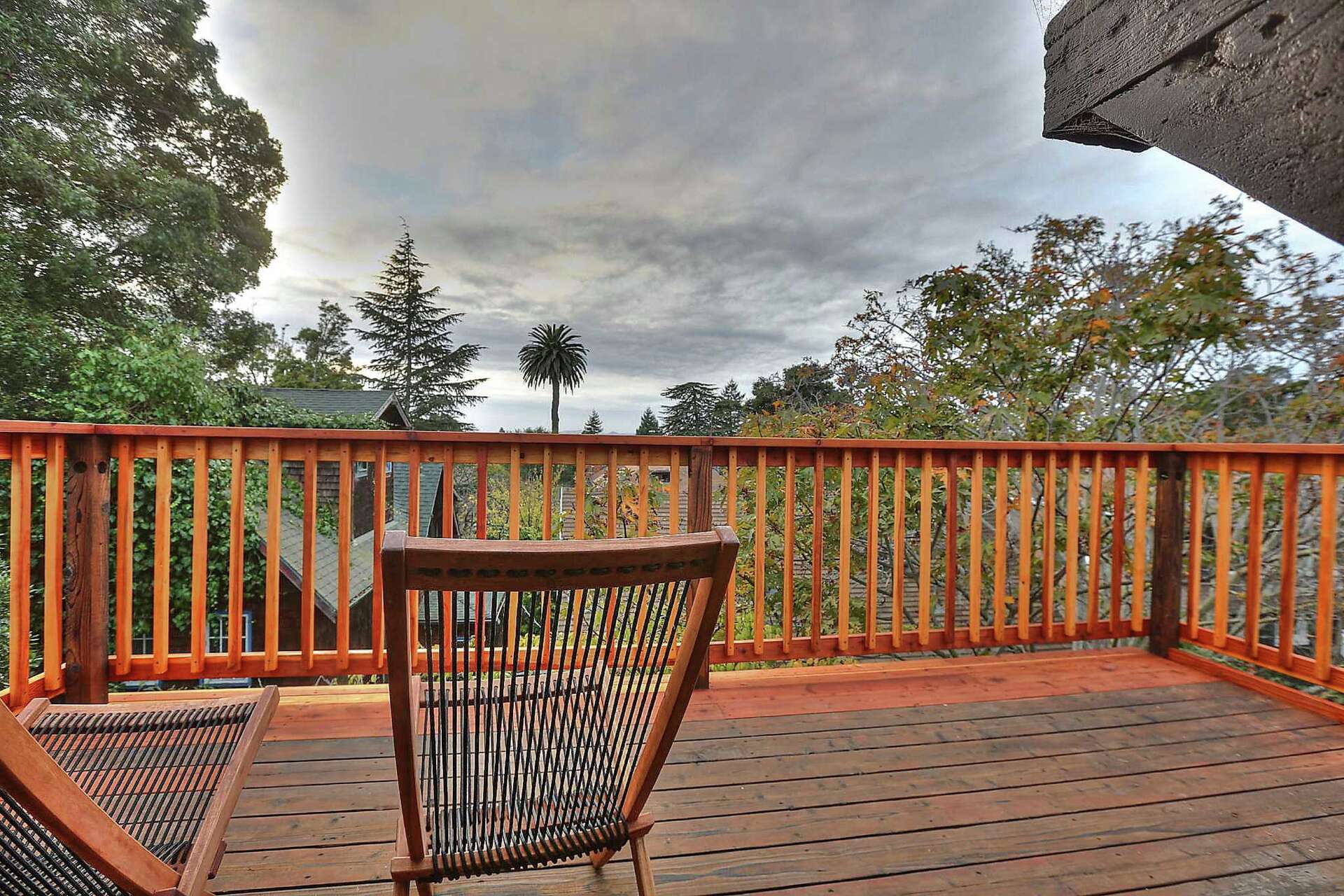 Hot Property: Berkeley condo set in timeless Craftsman