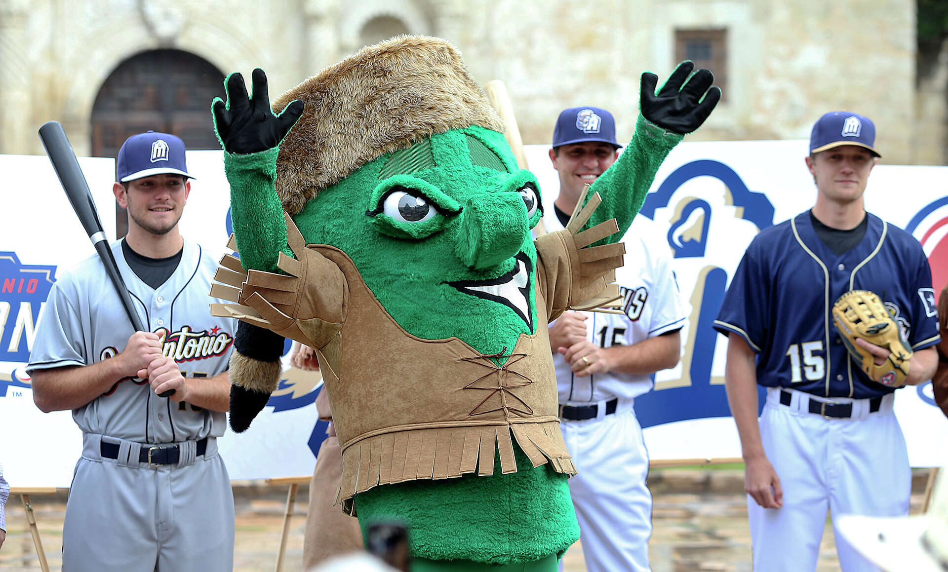 Missions unveil new look with logo and uniforms
