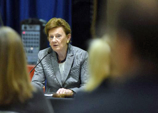 School board leaders maintain positions