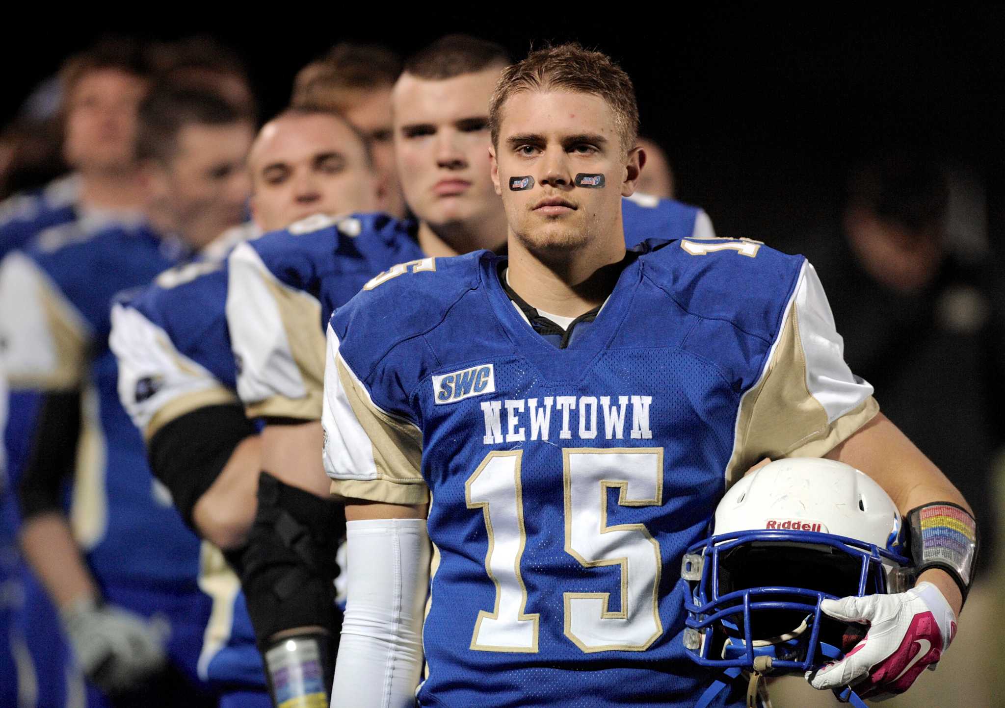 Your guide to 2014 CIAC high school football semifinals