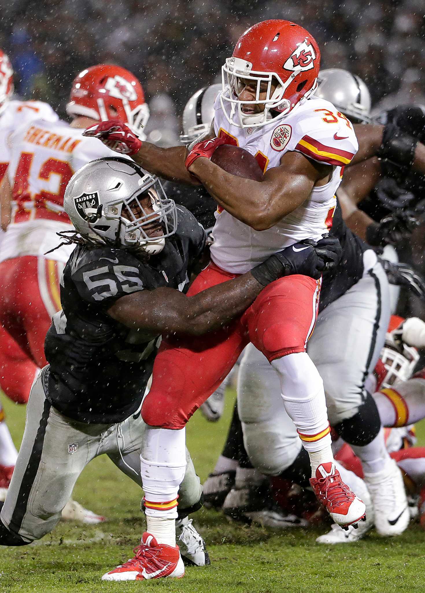 Raiders’ emotions overflowed in crunch time, in celebration