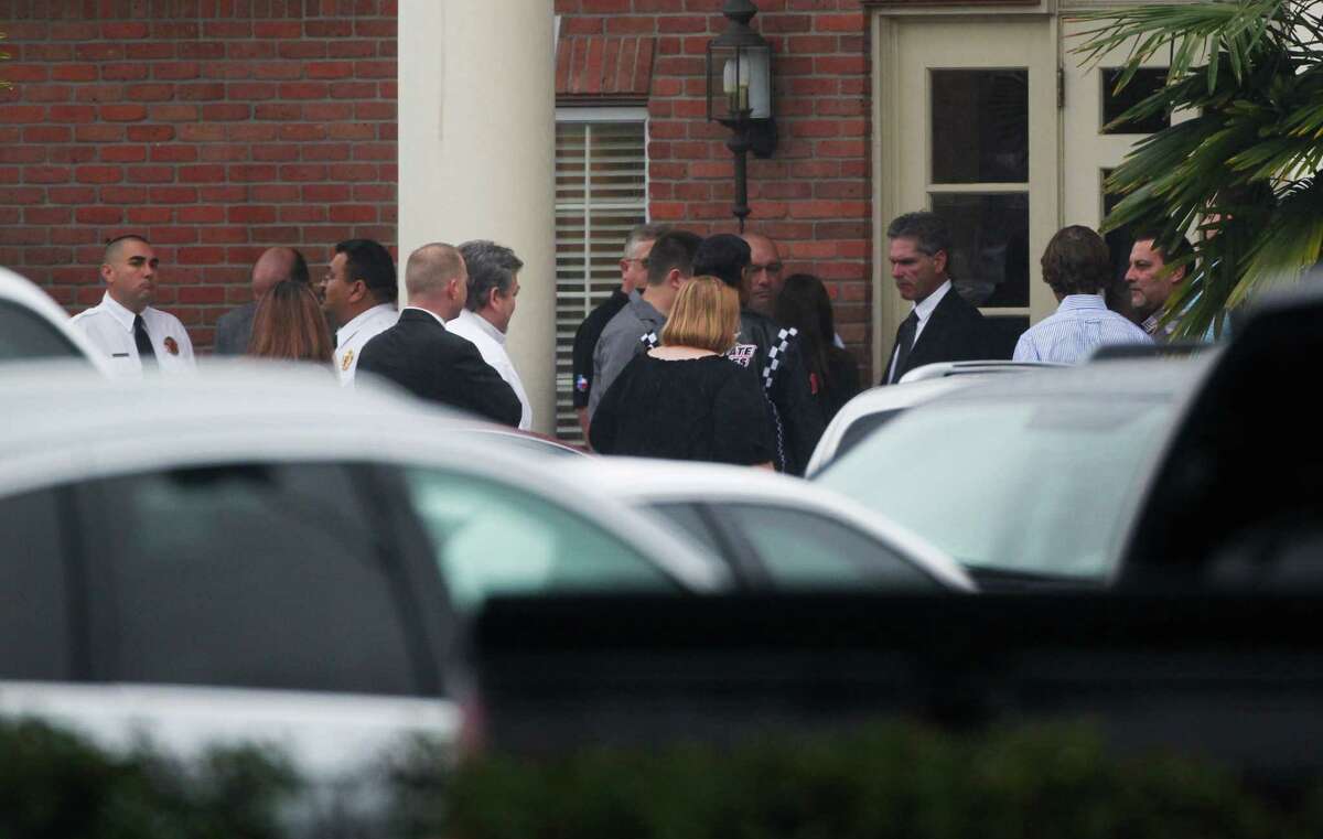 Mourners remember victims of Dupont leak at funeral services