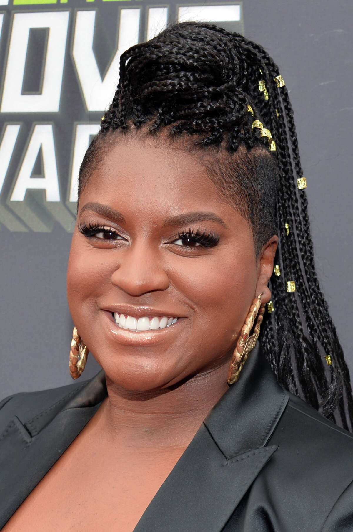 'Pitch Perfect 2' cast: New stars, old photos and the trailer