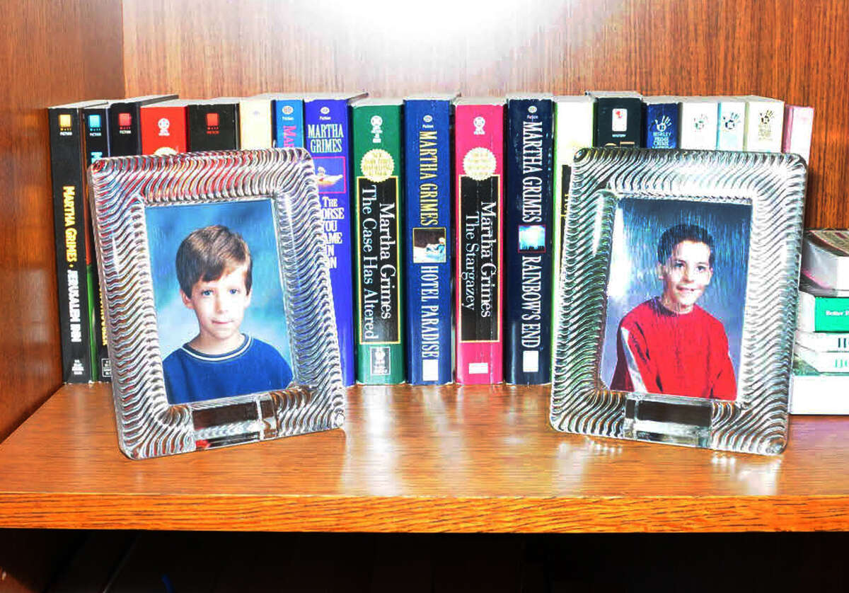 Report: 'Missed opportunities' to stop Sandy Hook killer