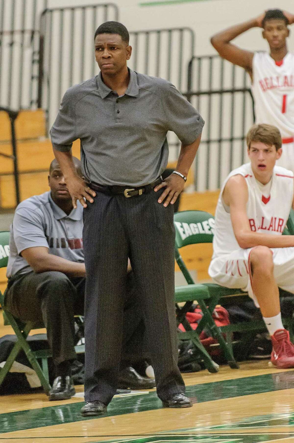 With star player out, Cards making do