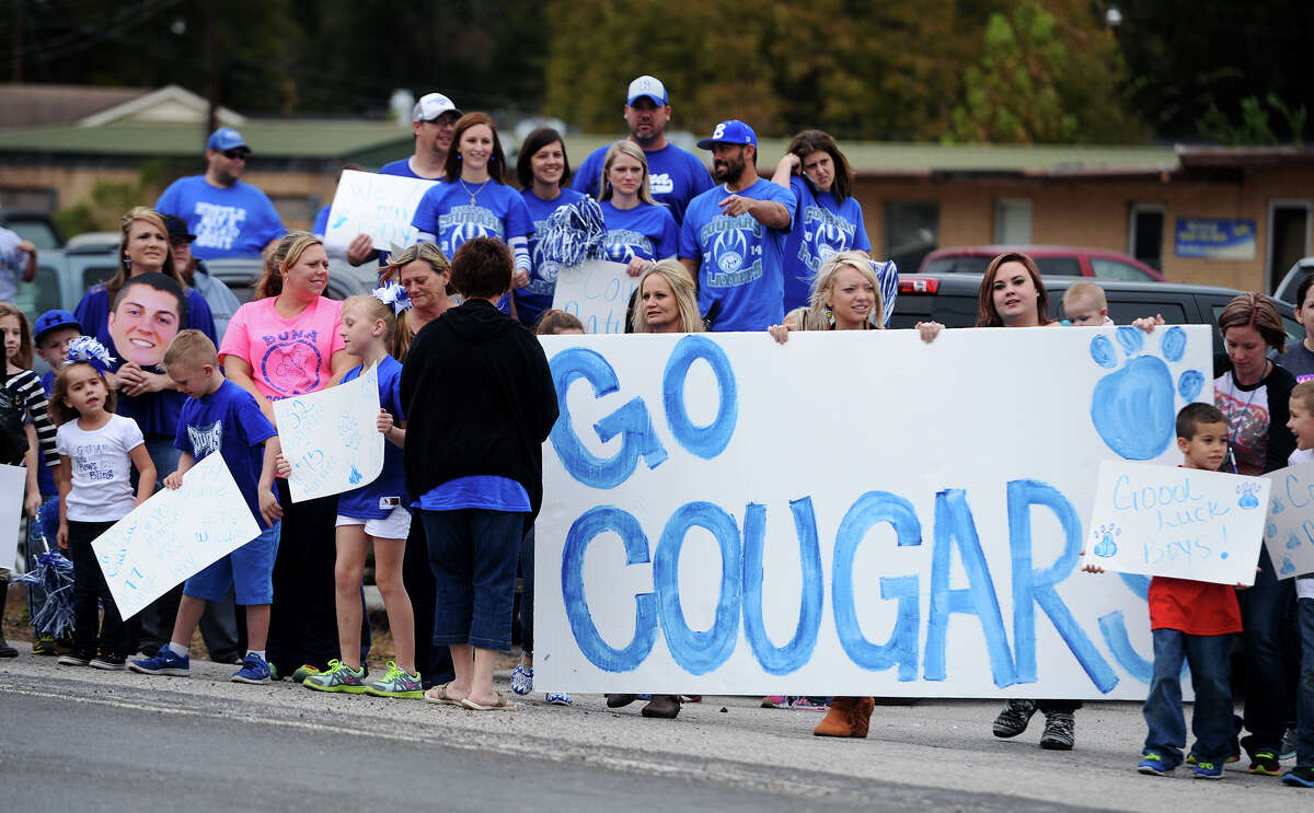 Buna gives its Cougars a warm playoff send-off