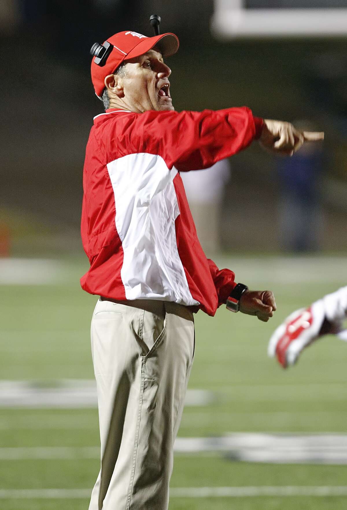 Katy overwhelms Memorial for playoff win