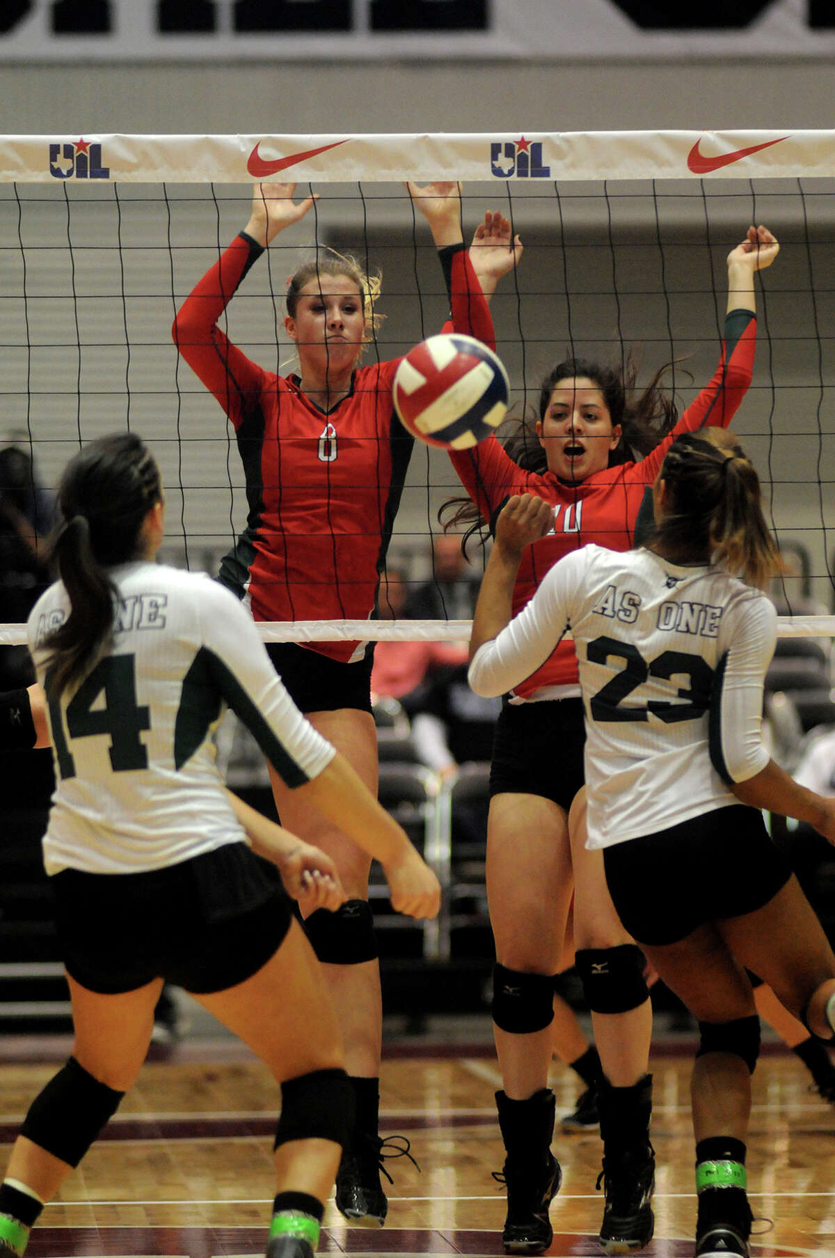 VOLLEYBALL: Conroe adds two-time state champ Reed to staff