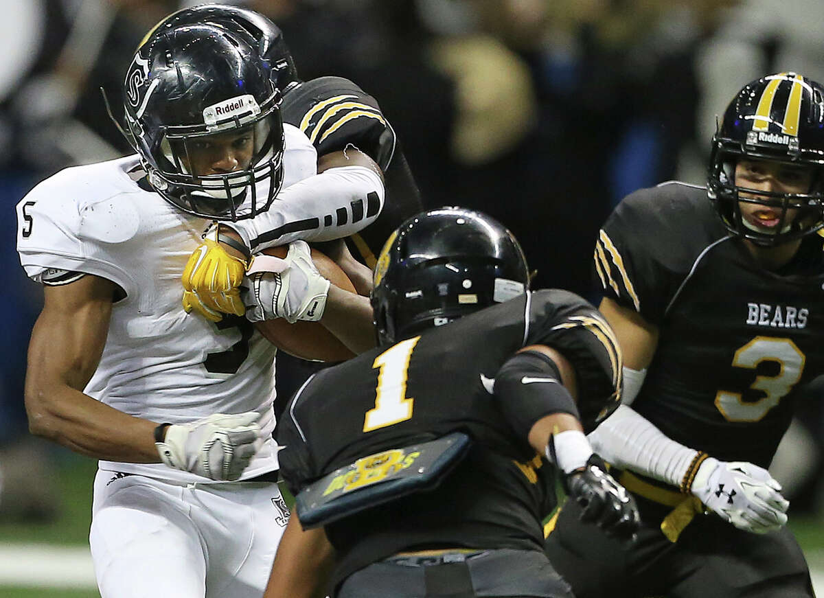 Harris provides electricity in Steele victory