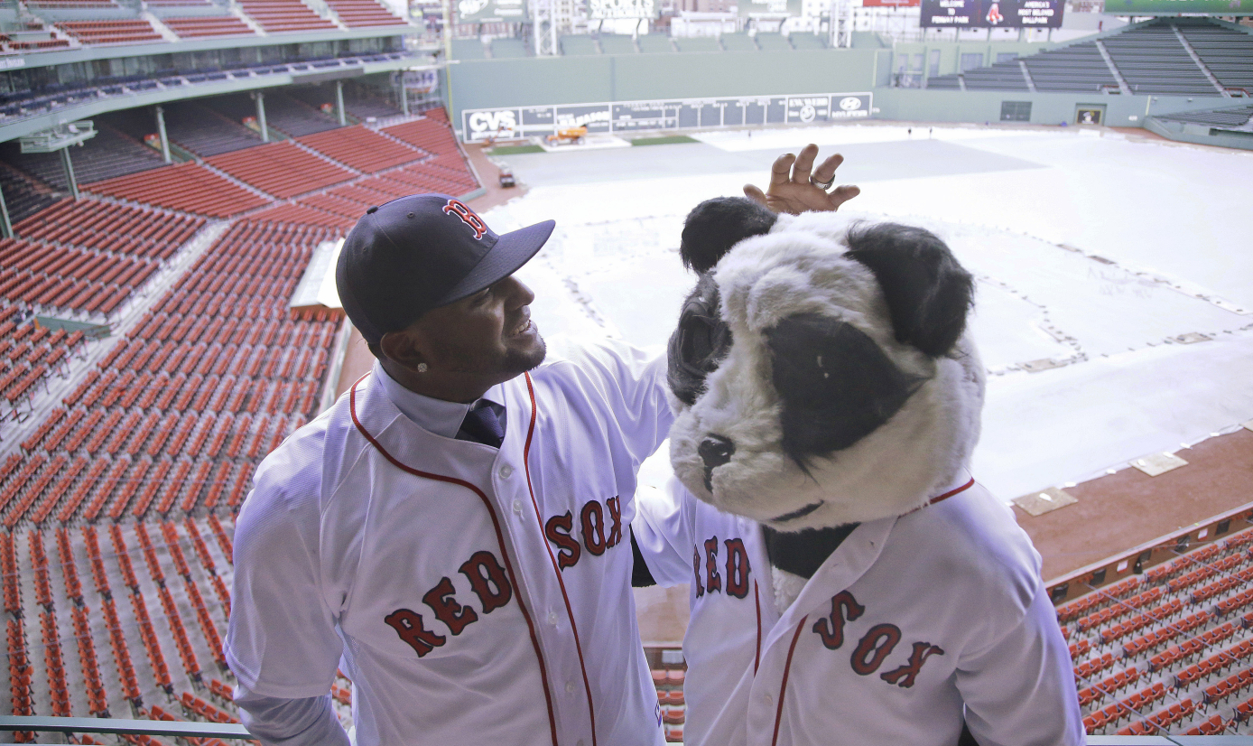 Sandoval says friends, history helped lure him to Boston