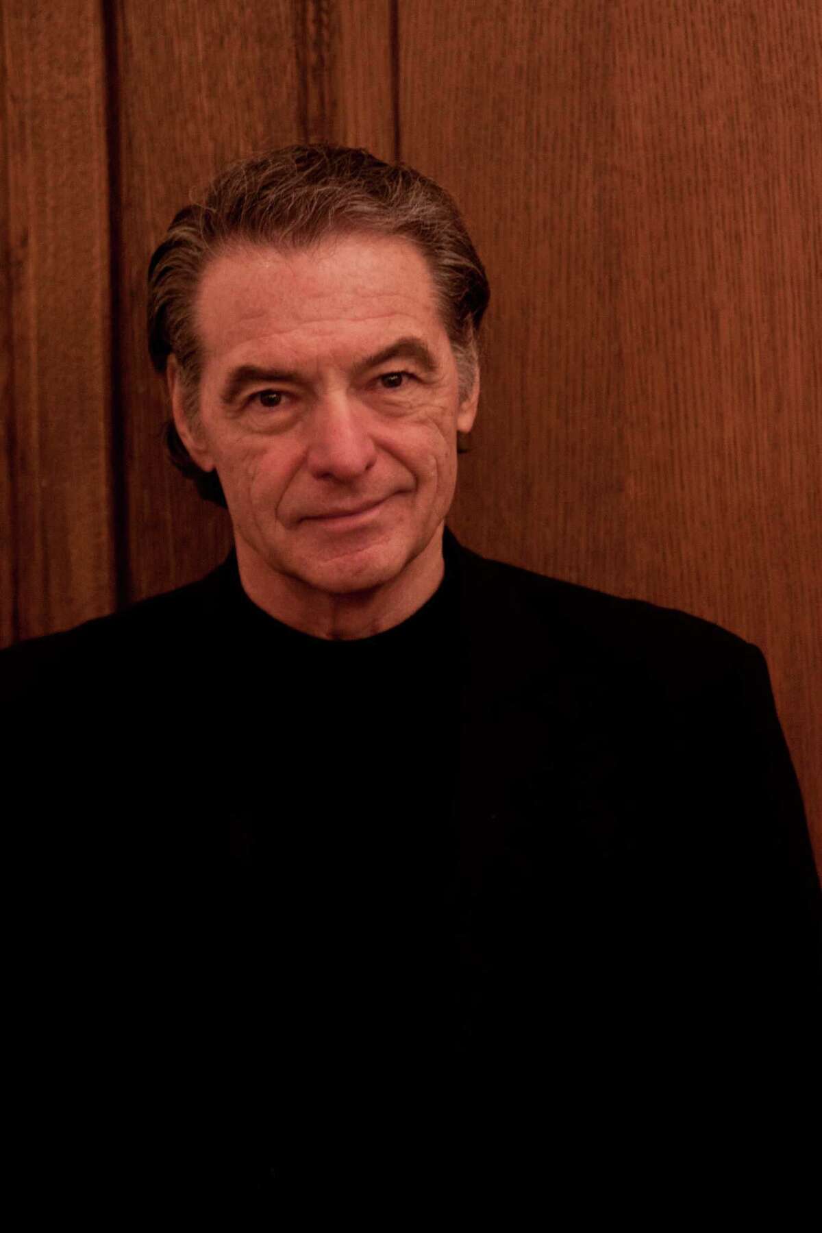 Former Houston TV anchor a stage star in Prague