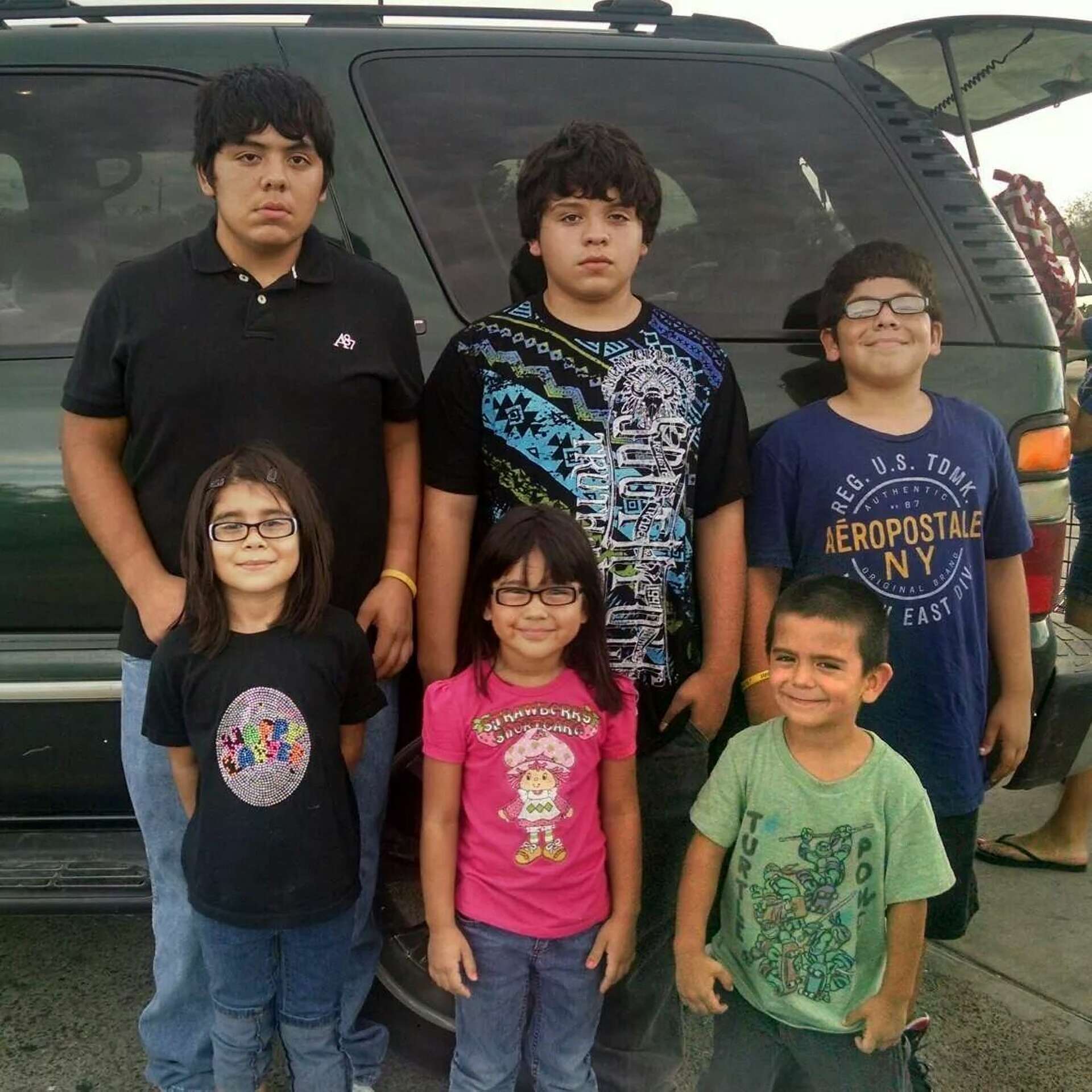 Texas town mourns 5 siblings killed in mobile home fire
