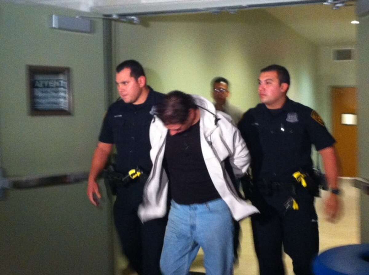 San Antonio police arrest man accused of shooting bar patron in head