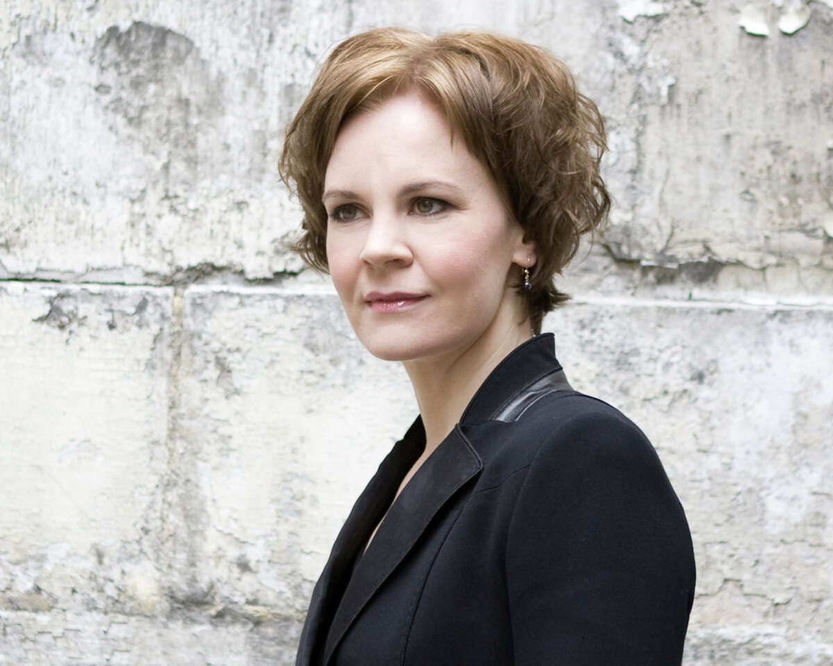 Finnish conductor Susanna Mälkki to play S.F. on holiday weekend