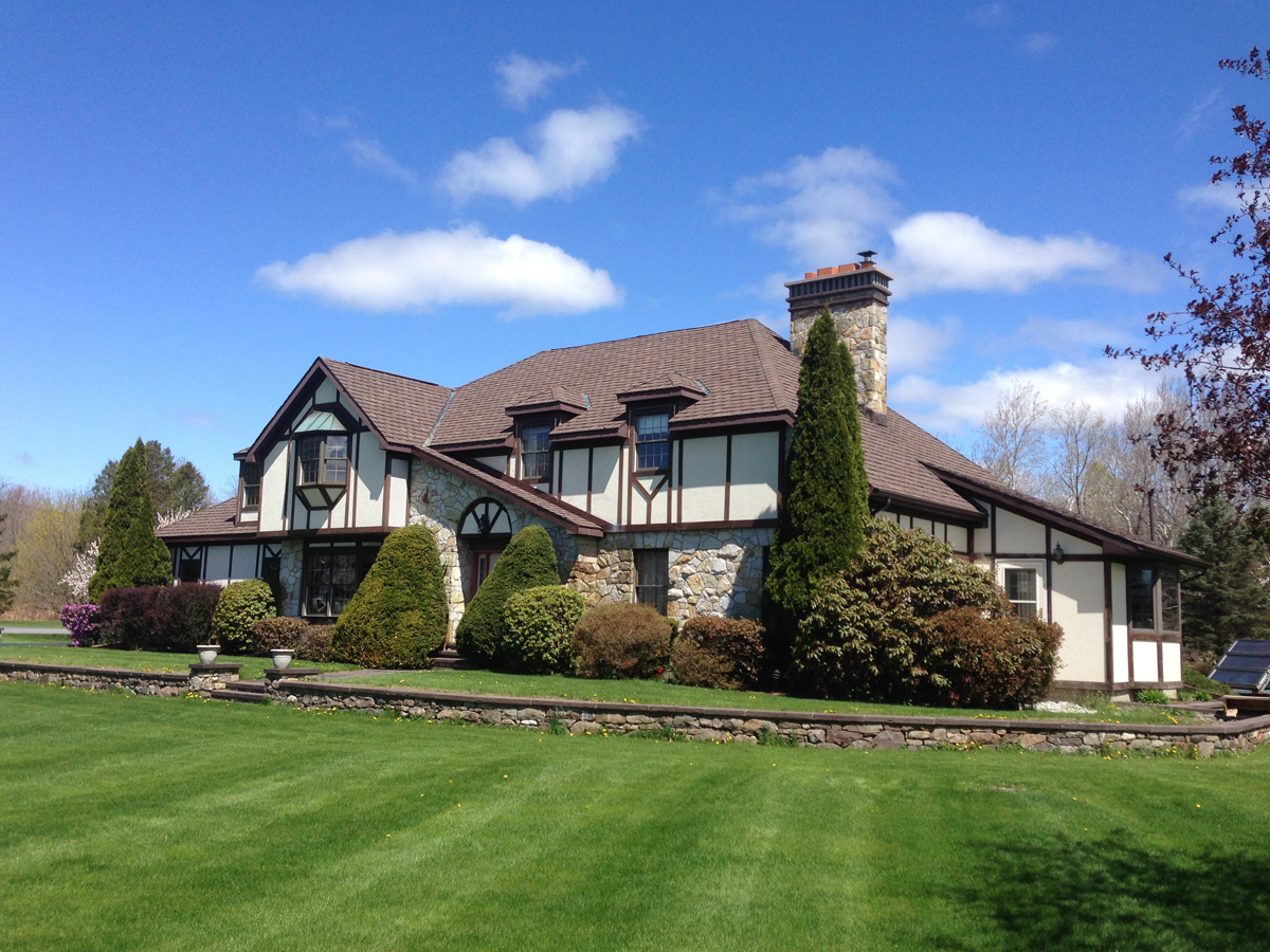 House of the Week: Tudor in Coeymans