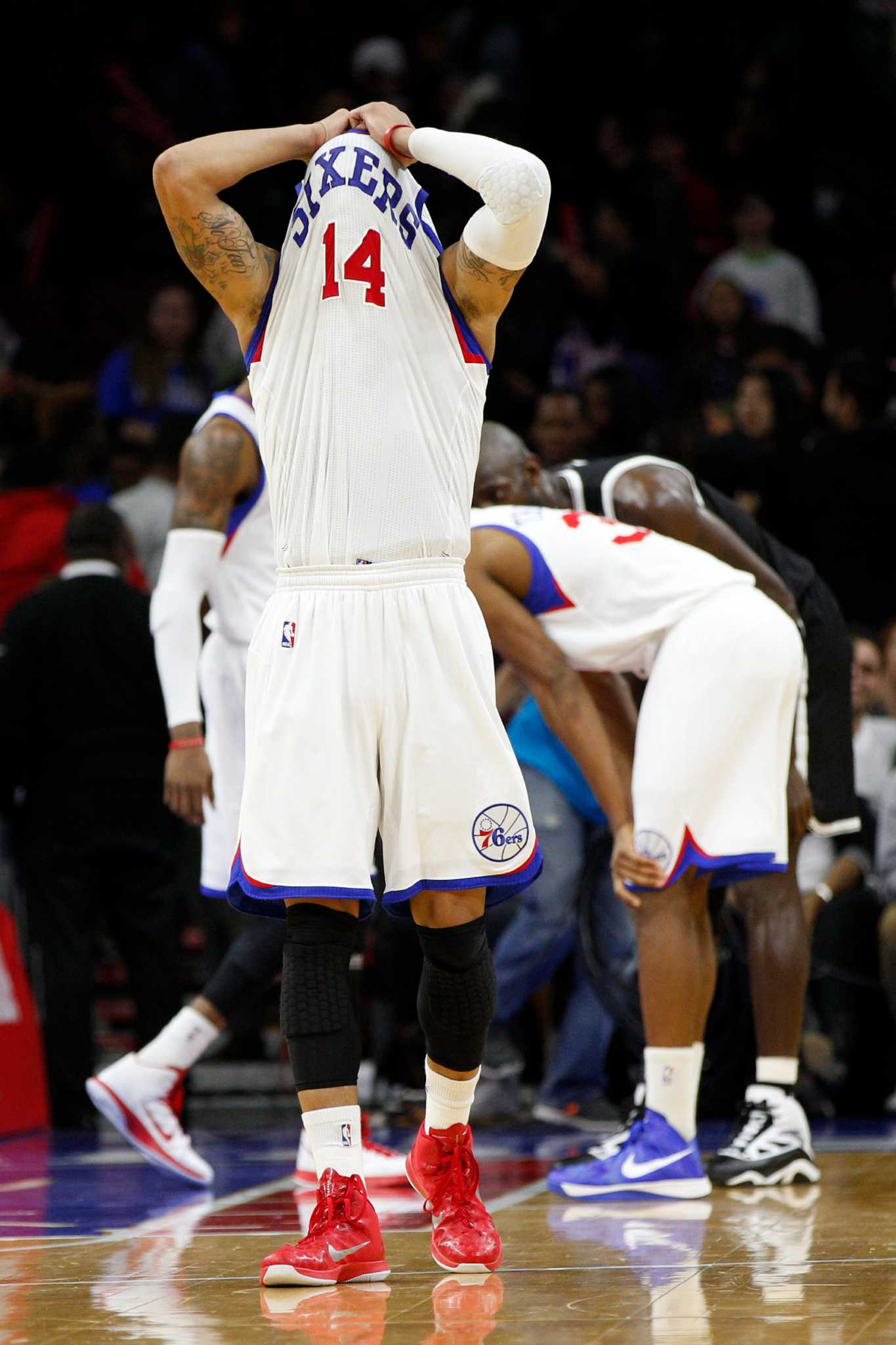 NBA results, Nov. 26