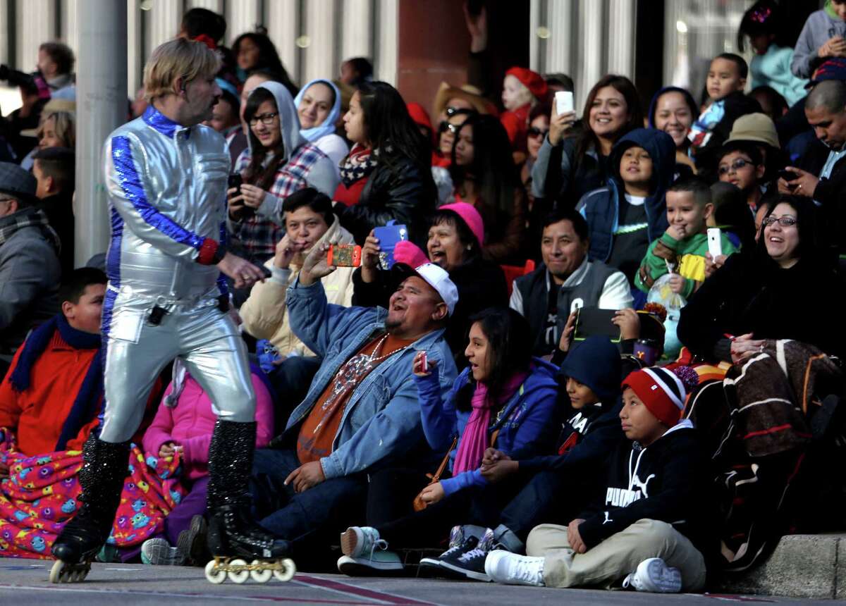 Houston parade draws thousands