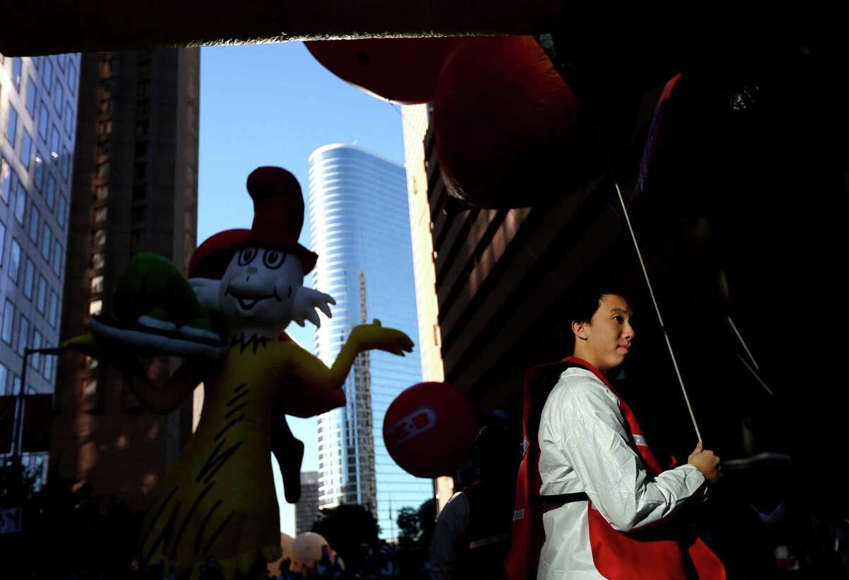 Houston parade draws thousands