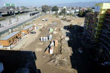 Oakland falling behind in push to add housing