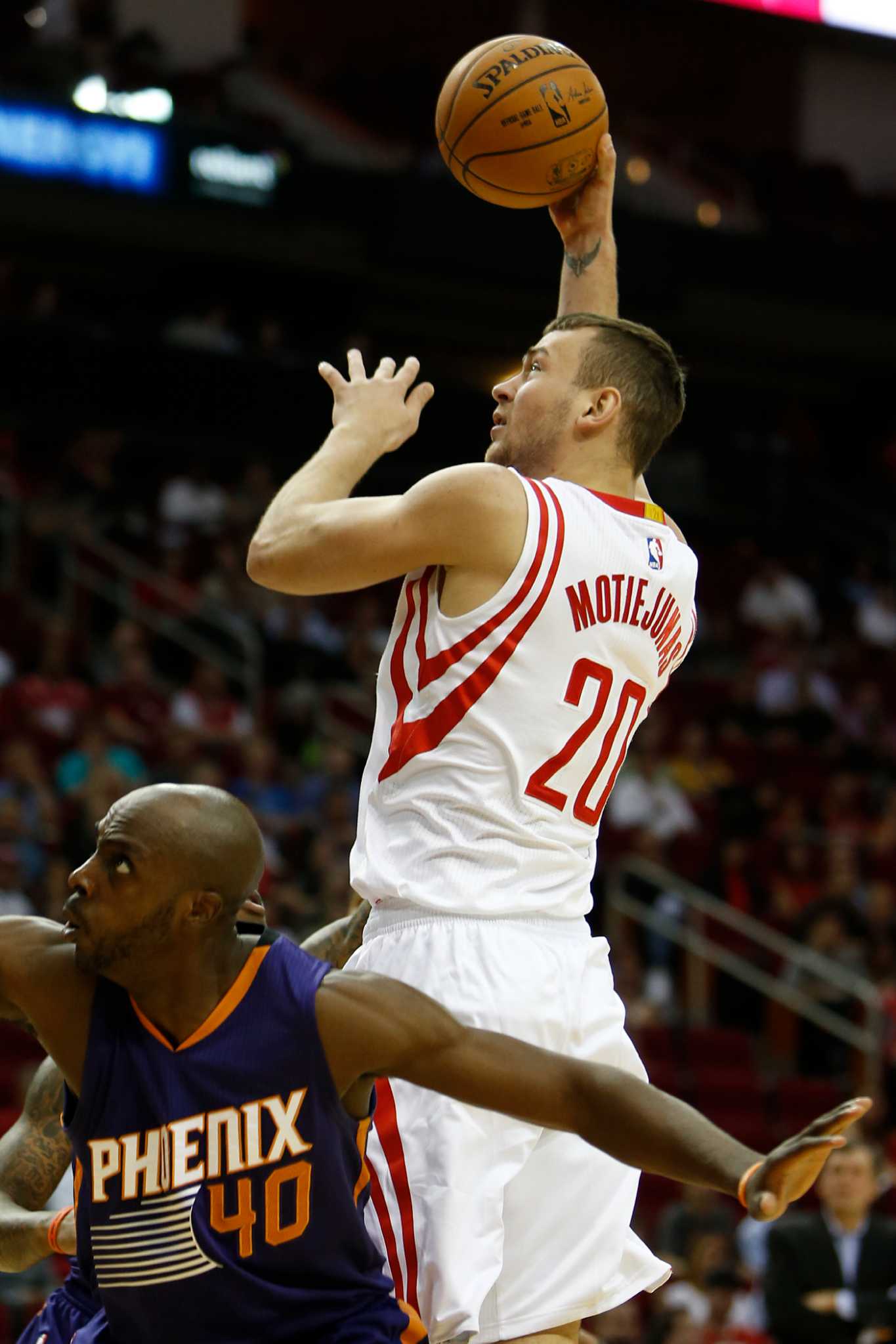 Rockets' Motiejunas figuring it out