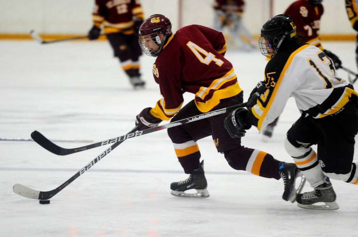 This time, St. Joseph skaters fend off Amity's comeback