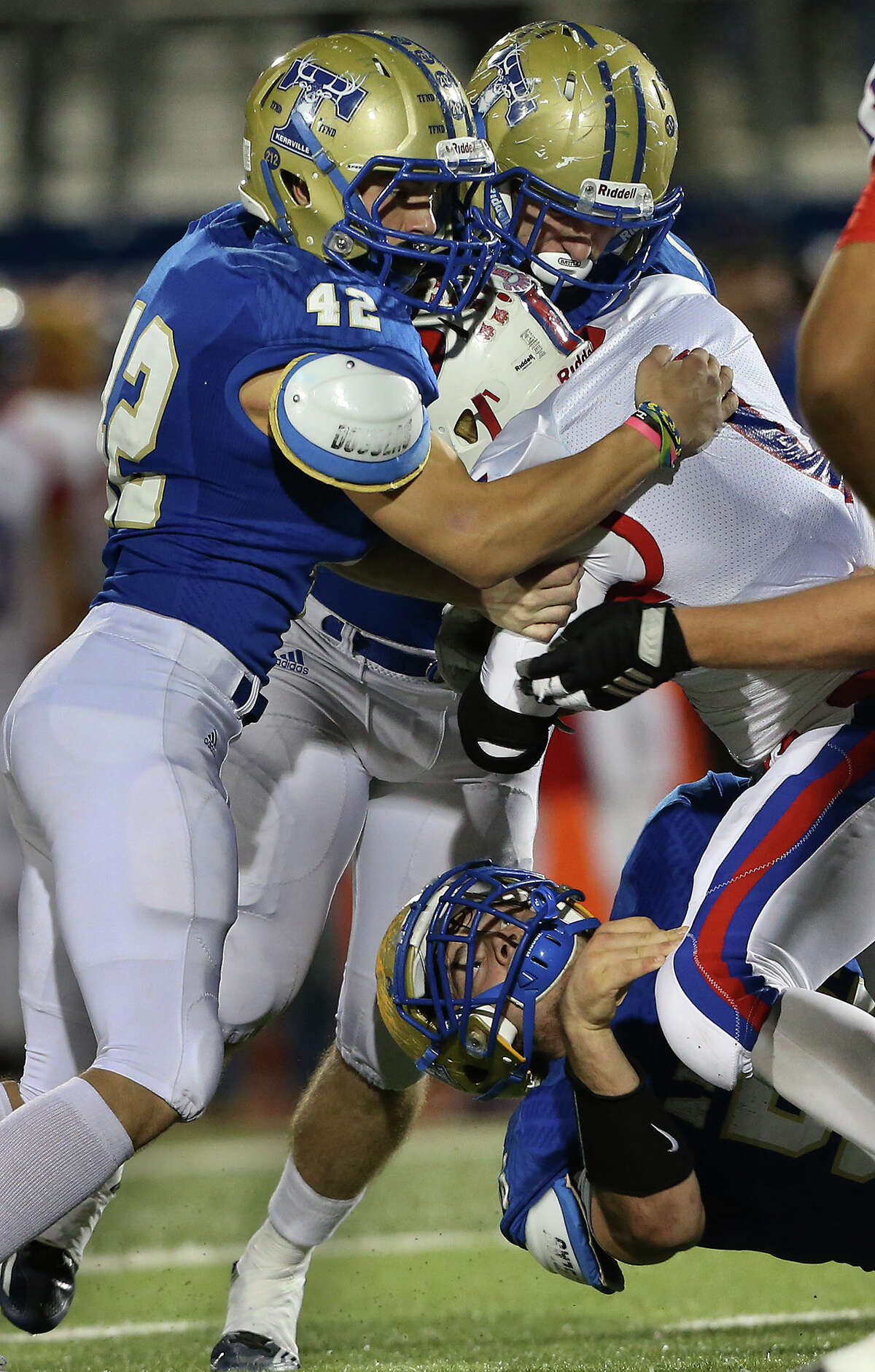 Antlers roar past Gregory-Portland