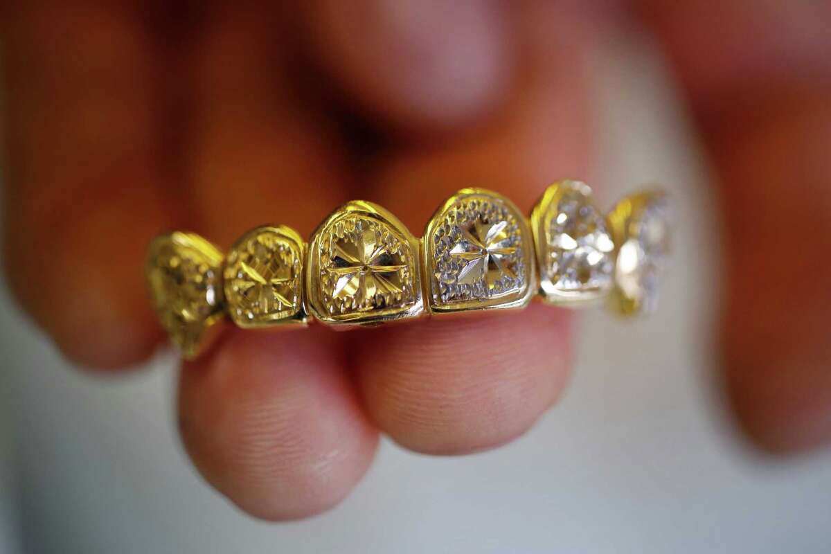 Grill maker’s bling comes from the heart