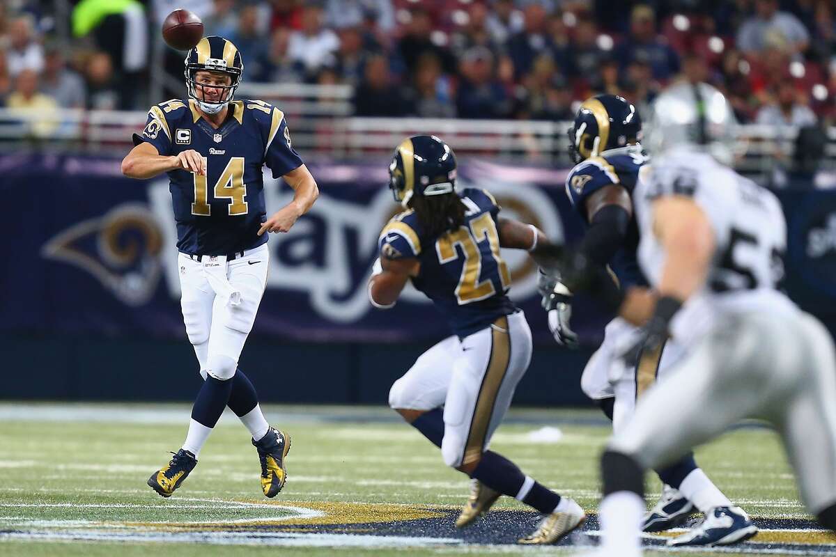 Raiders embarrassed by Rams, 52-0