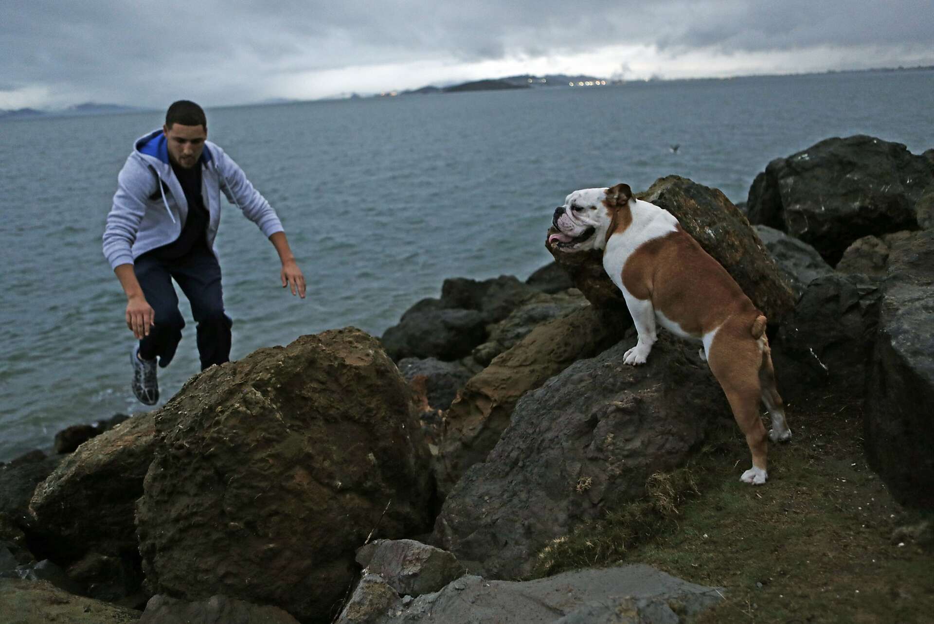 For Warriors’ Klay Thompson, time with dog is time well spent