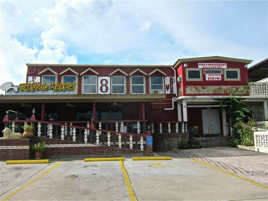 Simple food, rich experience at Pier 8 Seafood Market in Seabrook ...