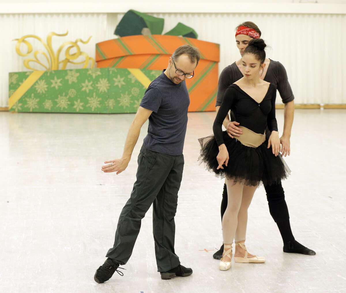 Ballet master at S.F. Ballet, Christopher Stowell, steps up