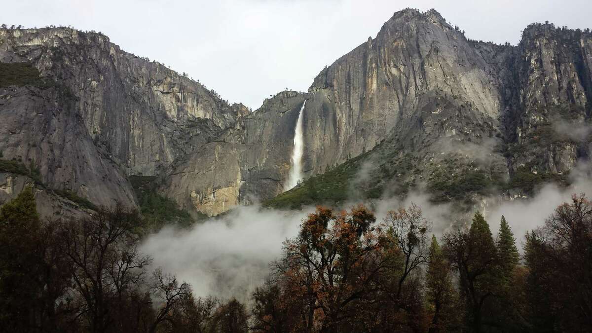 Go now: Yosemite's waterfalls won't look like this all year