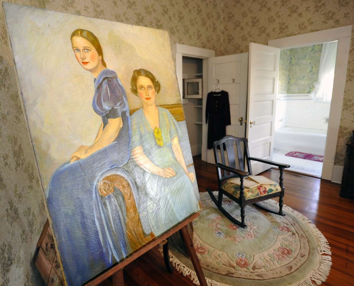 Exterior work preserves historic Chambers House