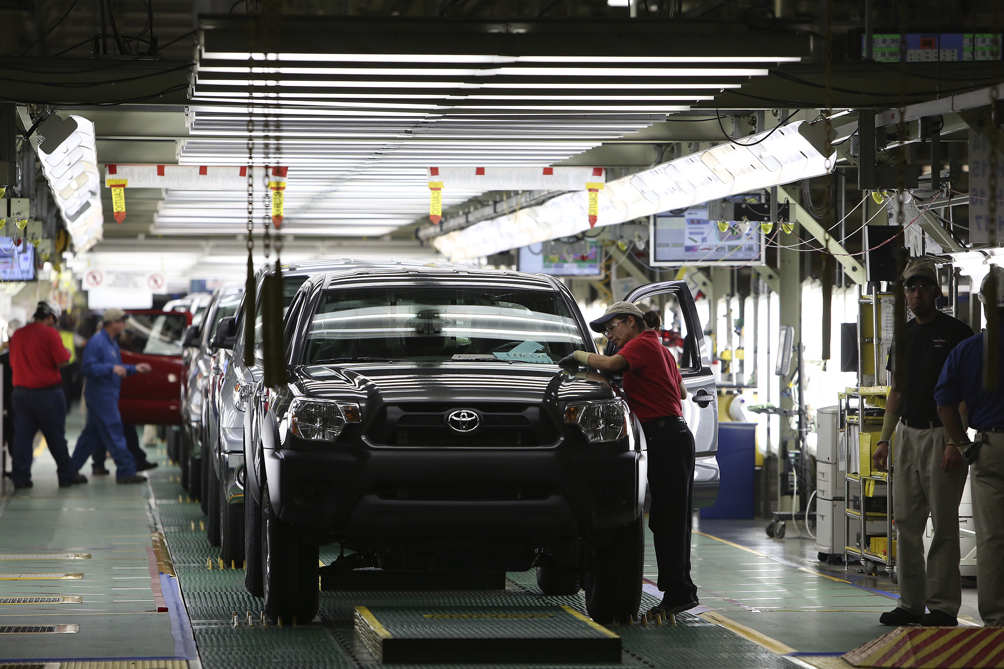 Toyota will unveil first Tacoma redesign since 2005