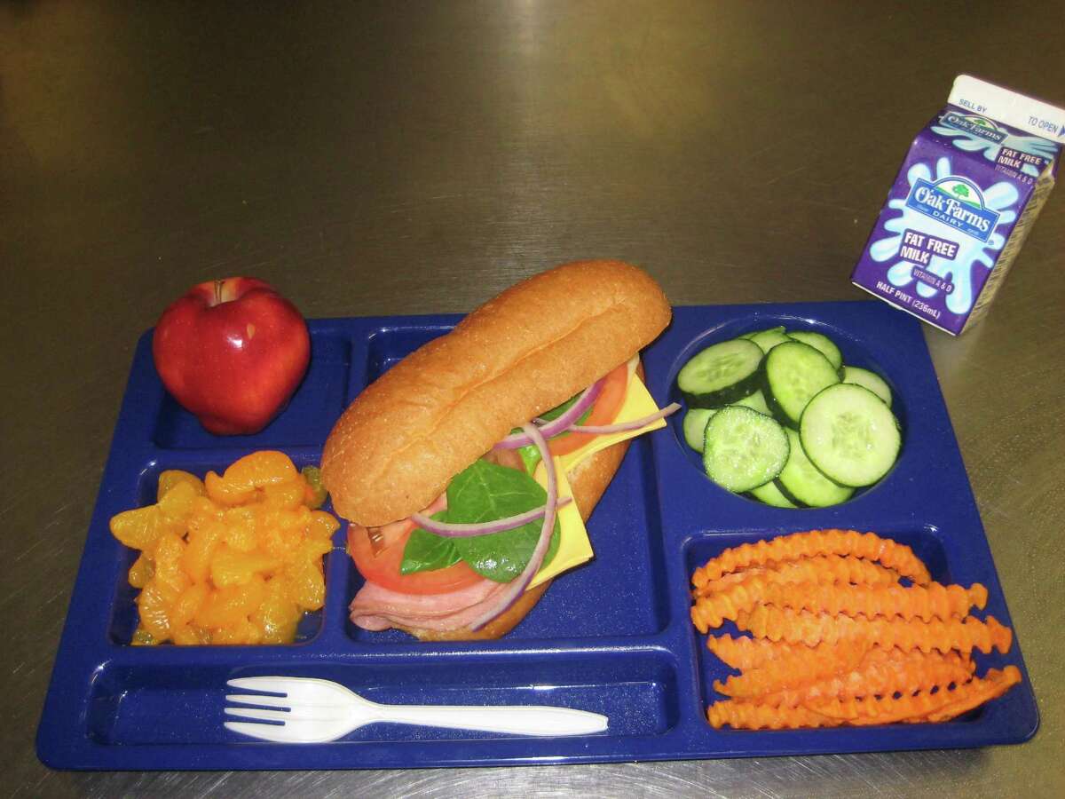 School lunches more nutritious than lunch brought from home
