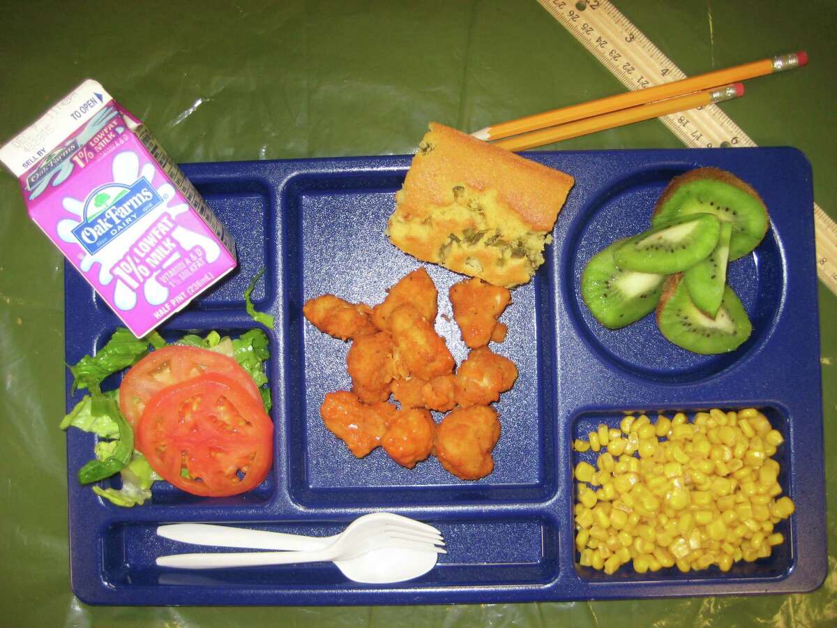 School vs. home lunch: Which makes the grade?