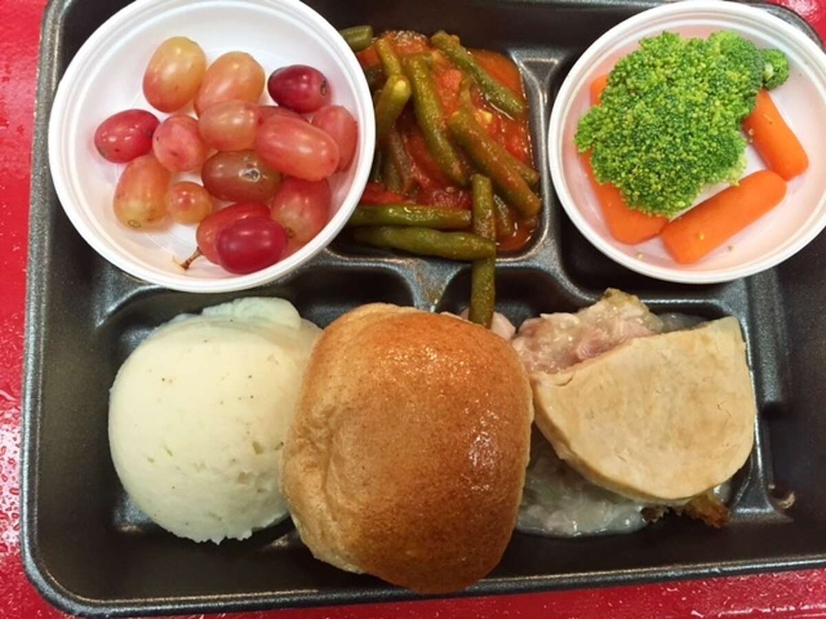 School lunches more nutritious than lunch brought from home